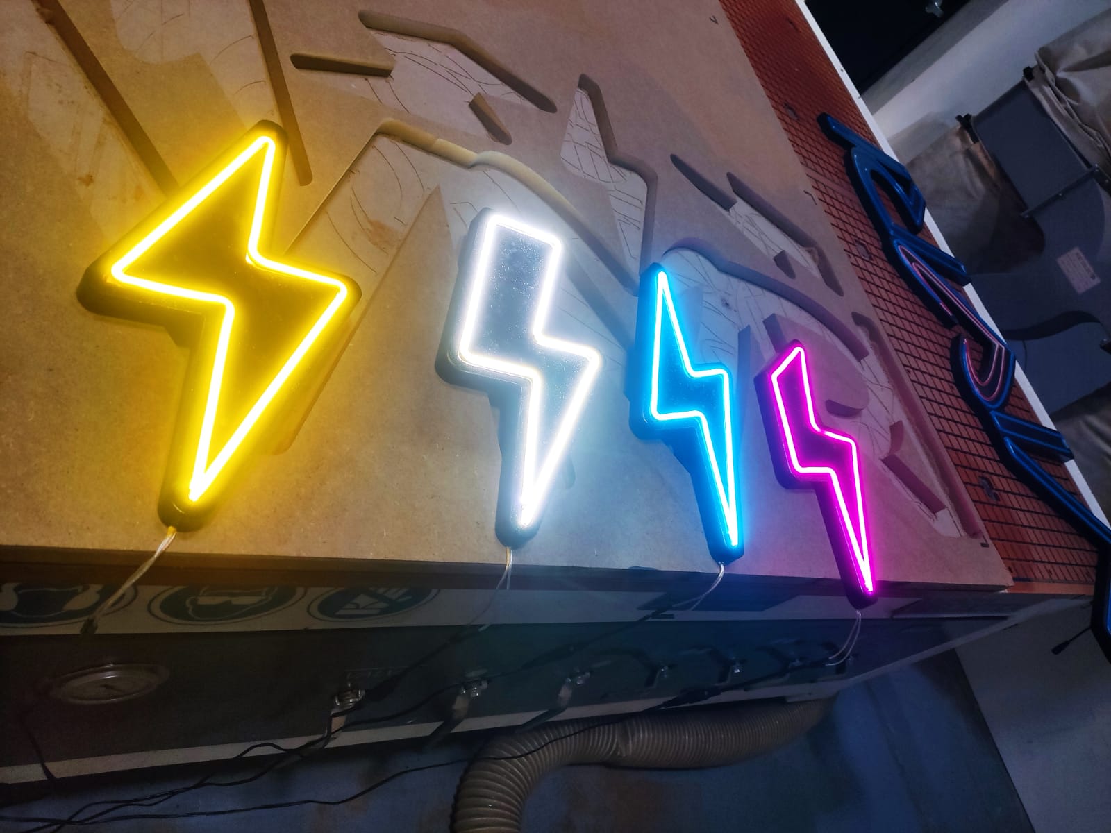 Light Bolt – Flash Printing